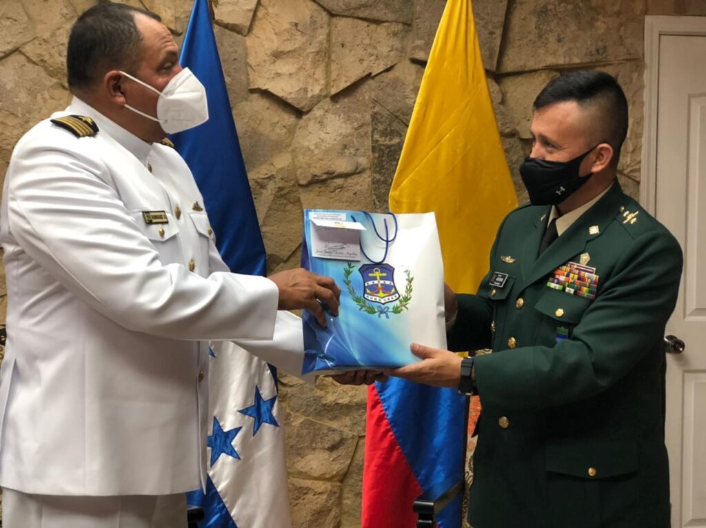 Agregado Militar De Colombia Visitó La Fuerza Naval De Honduras